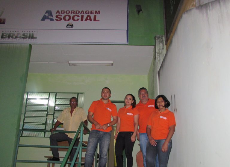 Equipe abordagem social Semdes – BLOG DE GIORLANDO LIMA