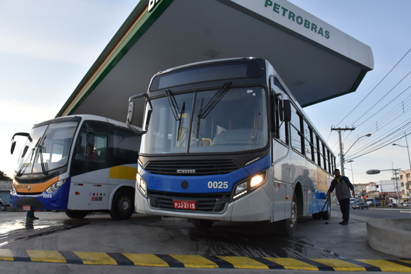 Ônibus novos transporte escolar – BLOG DE GIORLANDO LIMA